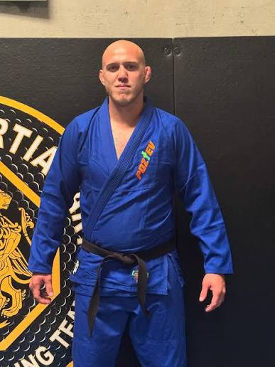 20,000 black belts vs Derrick Lewis | Sherdog Forums | UFC, MMA ...