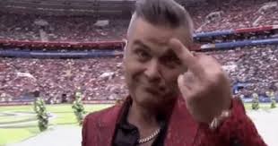 Robbie Williams stunned the world on stage at the FIFA World Cup! With ...