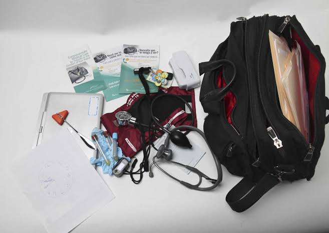 Comprehensive Guide to What’s in a Doctor’s Bag for Home Visits ...