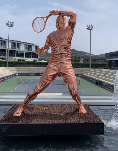 Whateley on Djokovic's statue "Novak is not loved here. He can be ...